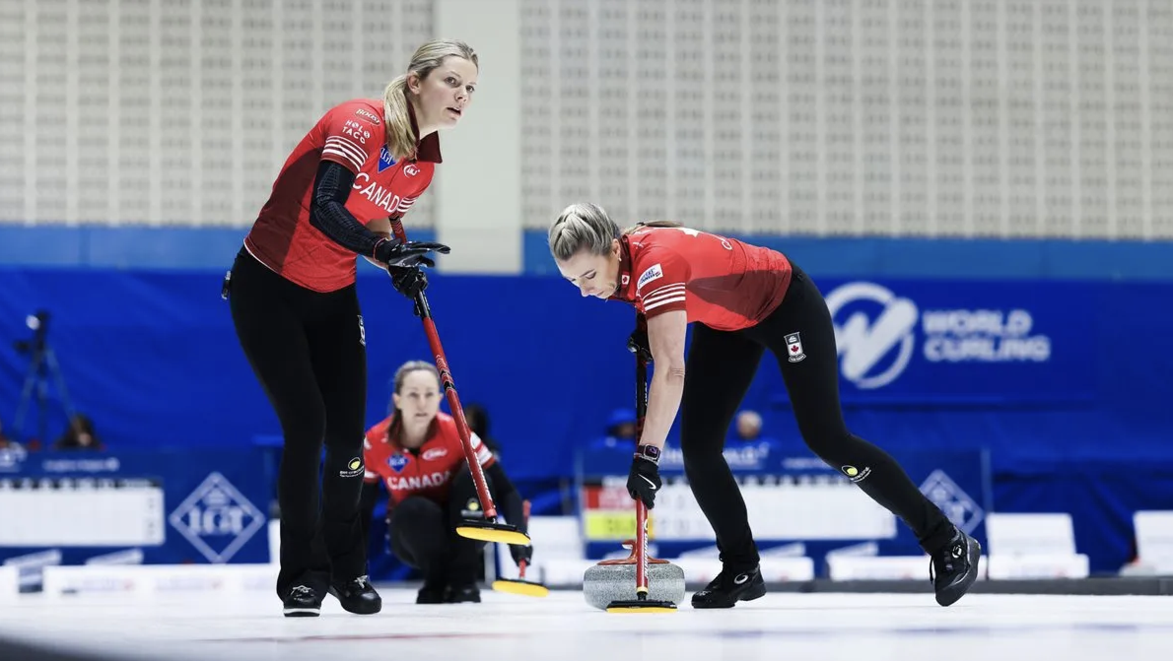 Équipe Canada se qualifie pour les éliminatoires au Championnat du monde de curling féminin ...